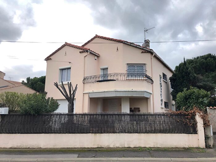 Narbonne, Bourg : Maison 5 pièces à louer