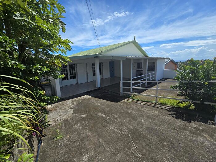 Maison à vendre - Sainte-Marie, Desbassyns, Rivière des Pluies - 4 pièces - 3 chambres