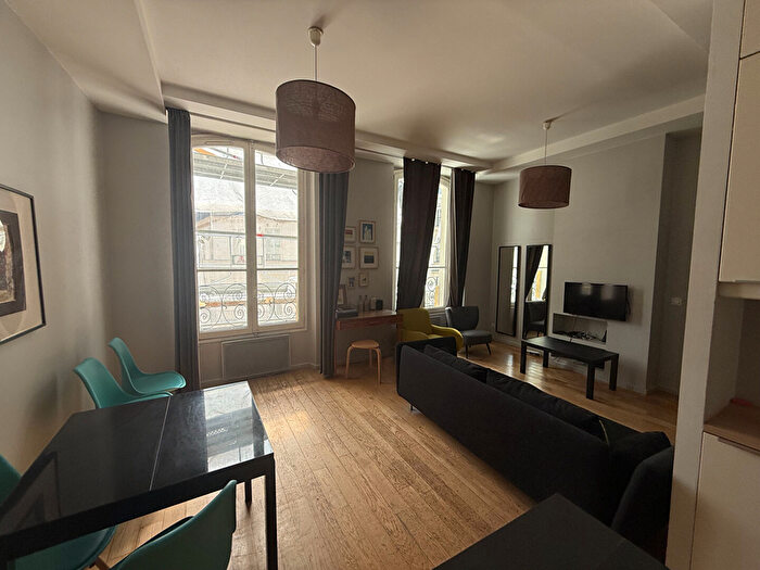 Appartement 3 pièces à Paris 1er, Châtelet, Les Halles, à louer
