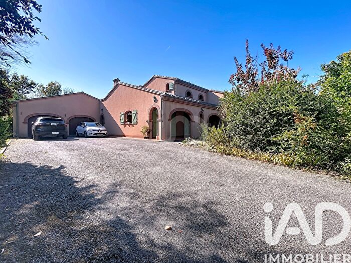 Maison à vendre - Belberaud - 9 pièces - 6 chambres