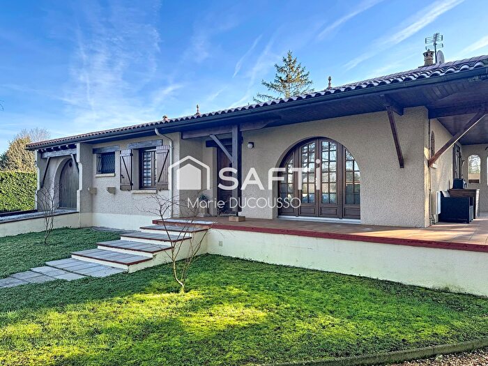 Maison à vendre - Saint-Pey-de-Castets - 5 pièces - 3 chambres