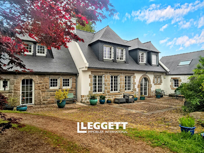 Maison à vendre - Berrien - 9 pièces - 4 chambres