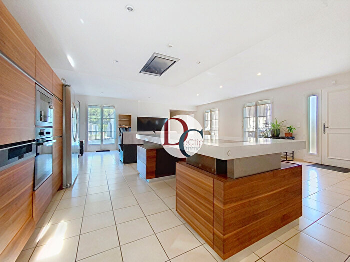 Maison à vendre - Chevrières - 5 pièces - 4 chambres