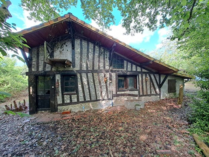 Maison 4 pièces à vendre à Pouydesseaux