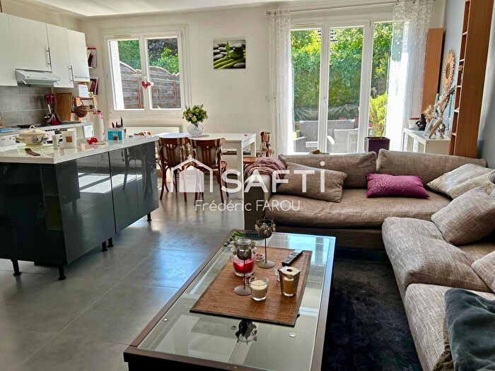 Maison à vendre - Saint-Leu-la-Forêt, Centre-ville - 6 pièces - 5 chambres