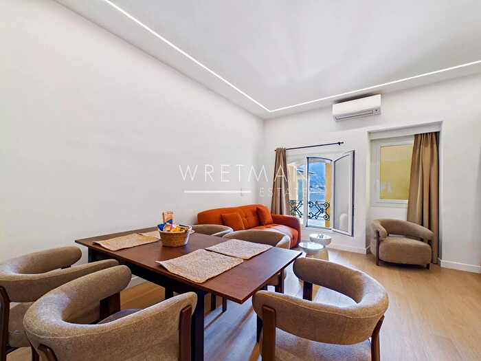 Appartement 2 pièces à vendre à Menton, Hôtel de Ville, Vieille Ville, Musée, Madone, Carnolès