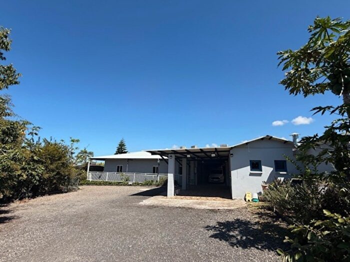 Maison à vendre - Saint-Pierre, Ravine des Cabris - 15 pièces - 4 chambres