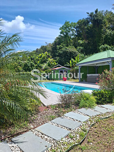 Maison à vendre - Pointe-Noire - 5 pièces - 3 chambres