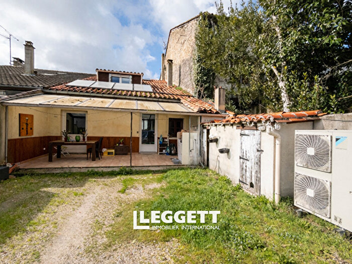 Maison à vendre - Saint-Privat-des-Prés - 6 pièces - 5 chambres