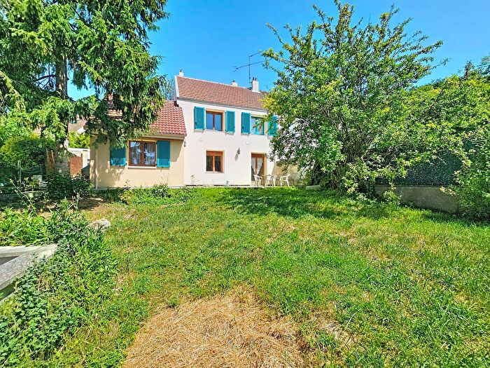 Maison 4 pièces à Donnemarie-Dontilly, à vendre