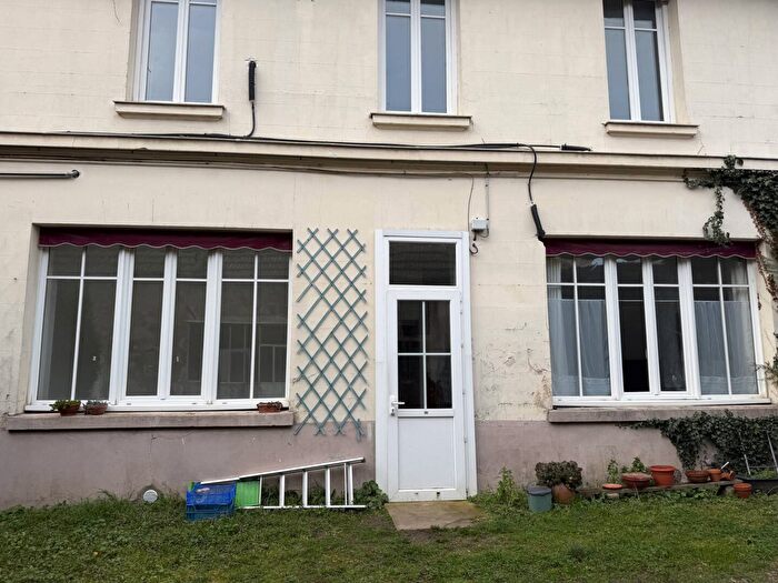 Appartement à louer - Neuilly St Front - 3 pièces - 2 chambres