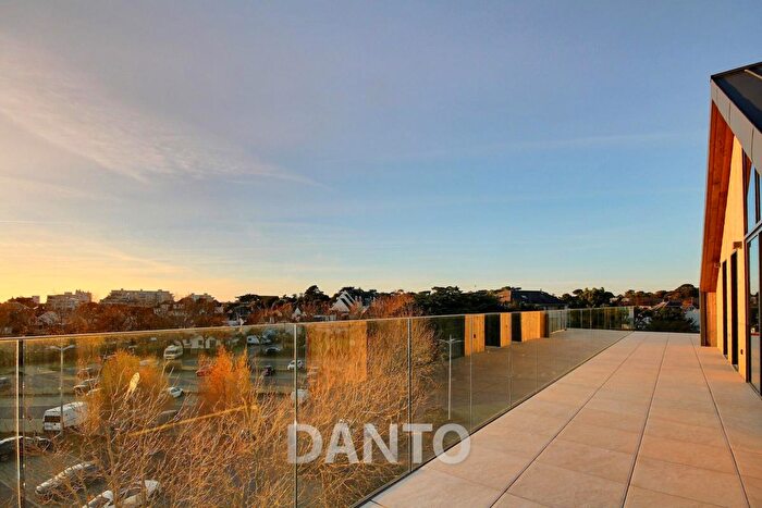 Appartement à vendre - Pornichet - 5 pièces - 3 chambres