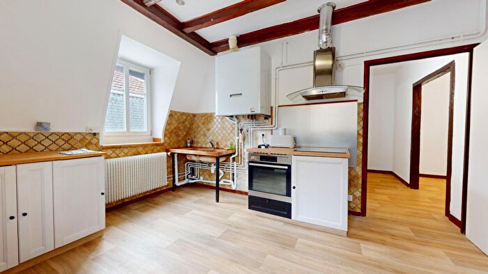 Maisons à vendre et appartements à louer - 3