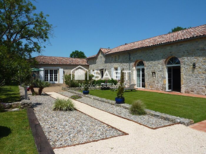 Maison 11 pièces à vendre à Lacépède