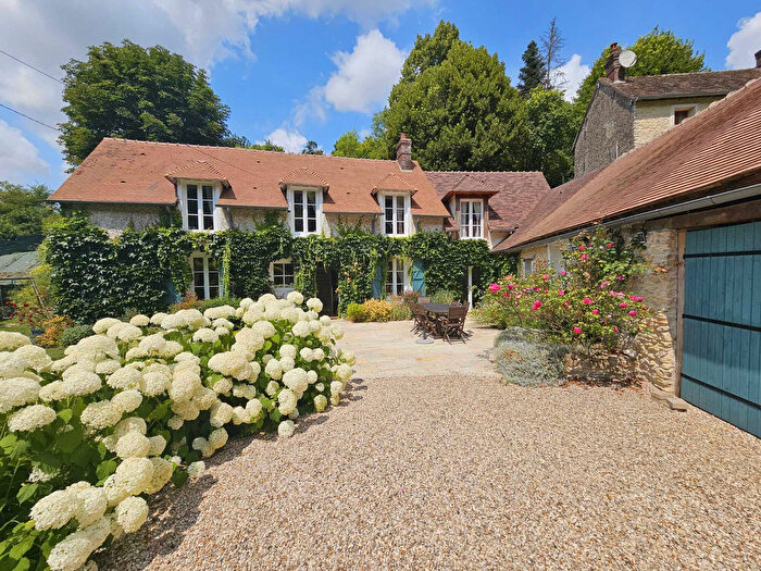 Maison à vendre - Ménilles - 8 pièces - 5 chambres