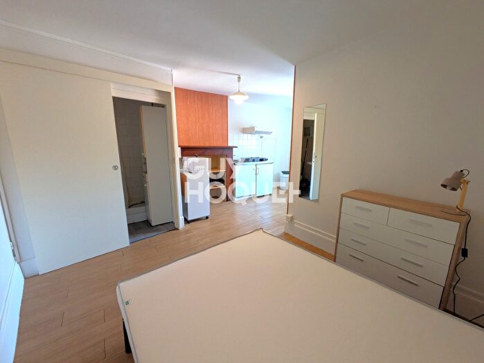 Appartement à louer - Cahors, Centre-ville - 1 pièce