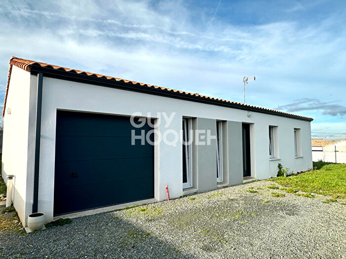 Maison à vendre - Auzay - 4 pièces - 3 chambres