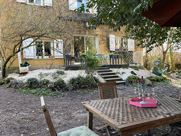 Maison à vendre - Feytiat - 9 pièces - 6 chambres