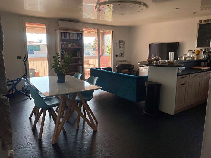 Appartement à louer - Nice - 4 pièces - 3 chambres