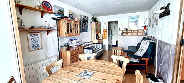 Appartement à vendre - Les Angles - 3 pièces - 2 chambres