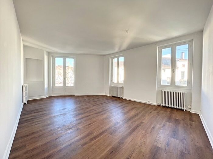 Villeneuve-sur-Lot, Sainte-Catherine : Appartement 3 pièces à louer