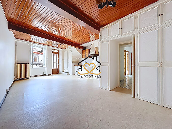 Maison 5 pièces à Dallet, à vendre