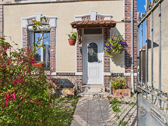 Maison à vendre - Romilly-sur-Seine, Centre-ville, Gare, Lion, Les Hauts Buissons - 6 pièces - 4 chambres