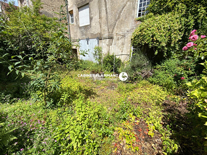 Maison 8 pièces à vendre à Flavigny-sur-Ozerain