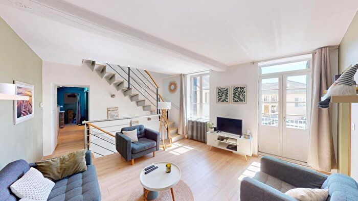 Maison 5 pièces à louer à Givry