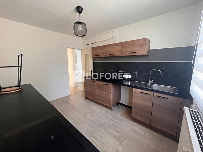 Appartement à louer - Oullins - 2 pièces - 1 chambre