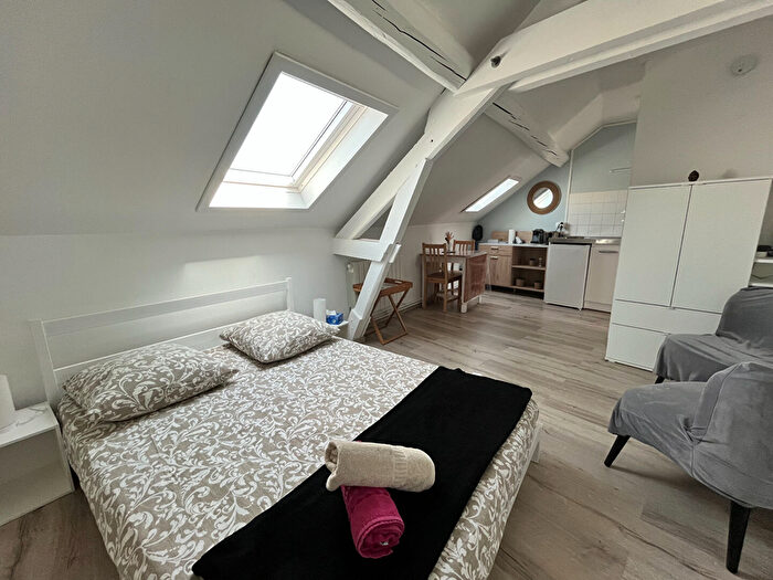 Appartement à louer - Reims, Barbâtre - 1 pièce