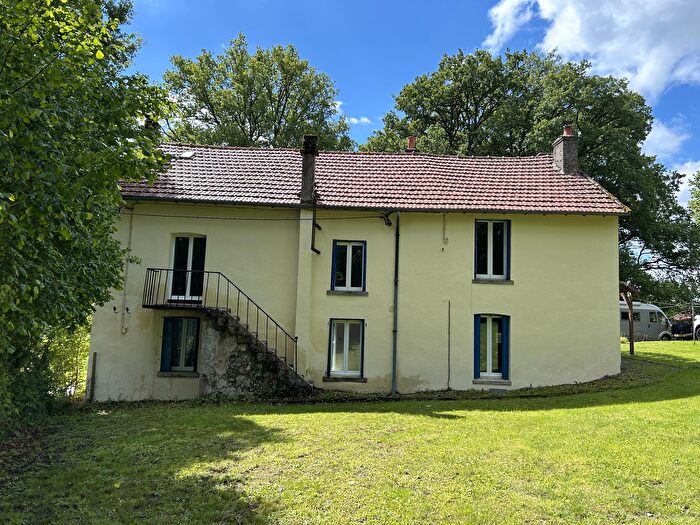 Saint-Dizier-Leyrenne - Maison 9 pièces à vendre