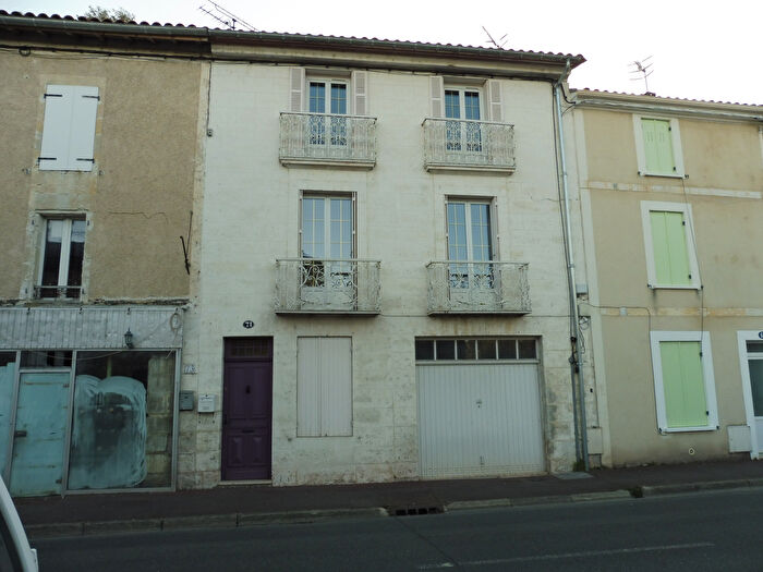 Maison à vendre - Ribérac - 7 pièces - 3 chambres