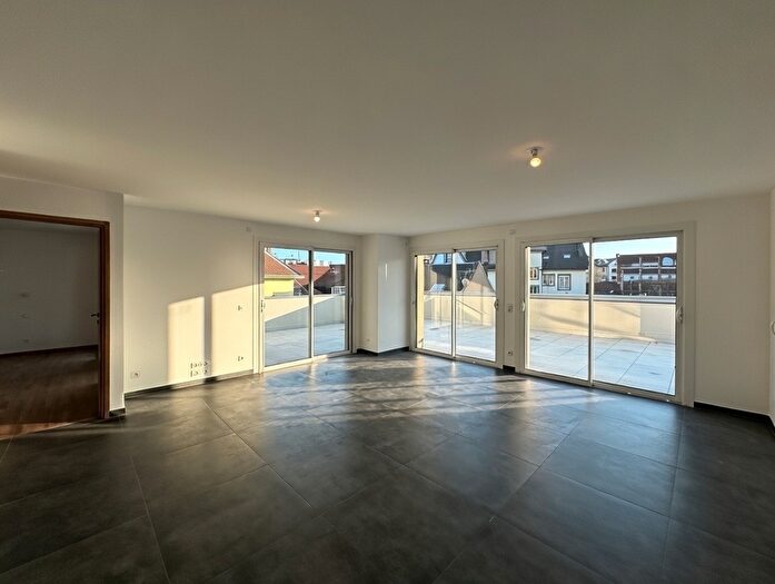 Appartement à vendre - Vétraz-Monthoux - 5 pièces - 4 chambres