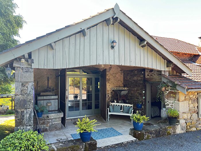 Maison 6 pièces à Lacapelle-Marival, à vendre