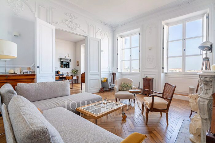 Appartement à louer - Bordeaux, Bassins à Flot - 5 pièces - 3 chambres