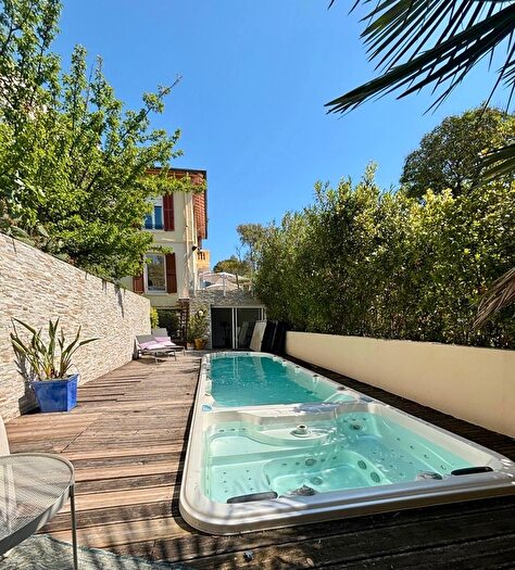 Appartement à vendre - Antibes, Antibes-les-Pins, Trianon, Le Fournel, Peyregoue - 4 pièces - 3 chambres