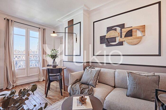 Appartement à louer - Dupleix-Motte Picquet, Paris ème arrondissement - 2 pièces - 1 chambre