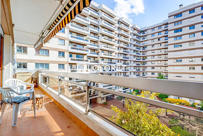 Appartement à vendre - Paris e , Belleville, Saint-Maur - 3 pièces - 1 chambre