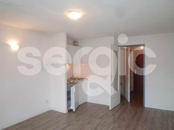 Appartement 1 pièce à louer à Olivet, Larry, Coin Rond, Lorette
