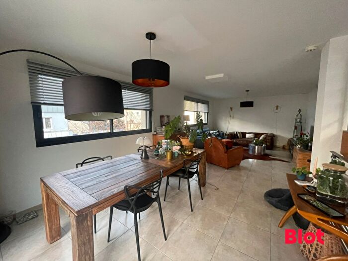 Maison 6 pièces à louer - Quartiers Nord-Est, Jeanne d'Arc