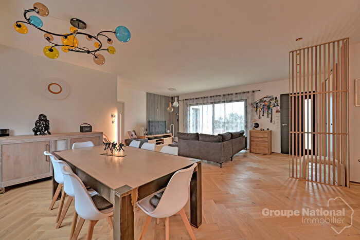 Maison à vendre - Nîmes, Mas de Lauze, Carreau de Lanes - 4 pièces - 3 chambres