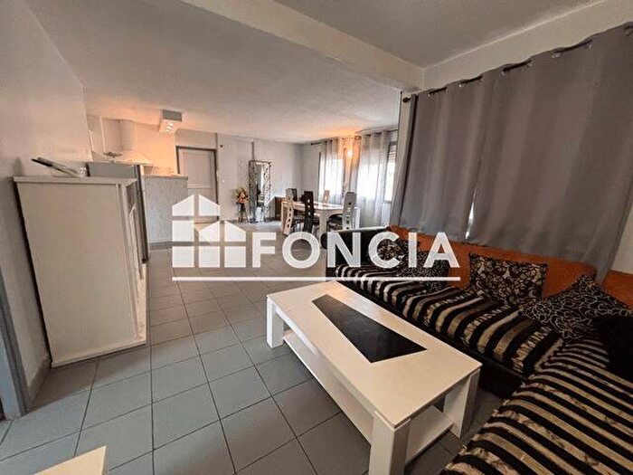 Appartement à louer - Bas Vernet Ouest, Perpignan - 3 pièces - 2 chambres