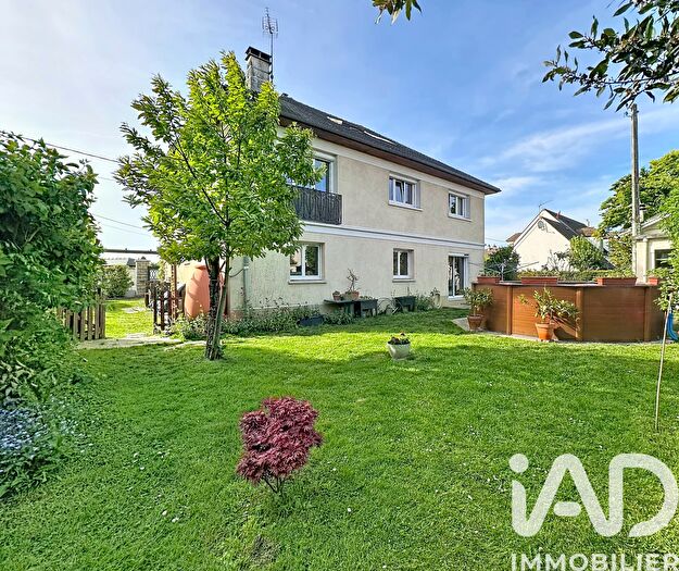 Maison 10 pièces à vendre à Osny, Val de Viosne, Gare