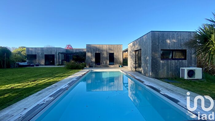 Maison à vendre - Moëlan-sur-Mer - 6 pièces - 4 chambres