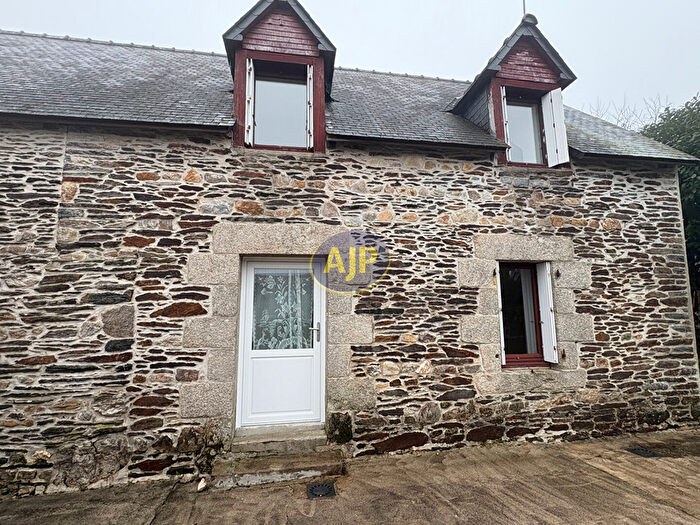 Maison à louer - Mûr-de-Bretagne - 4 pièces - 3 chambres