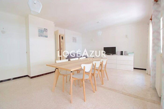 Vieille Ville, Antibes - Appartement 2 pièces à louer