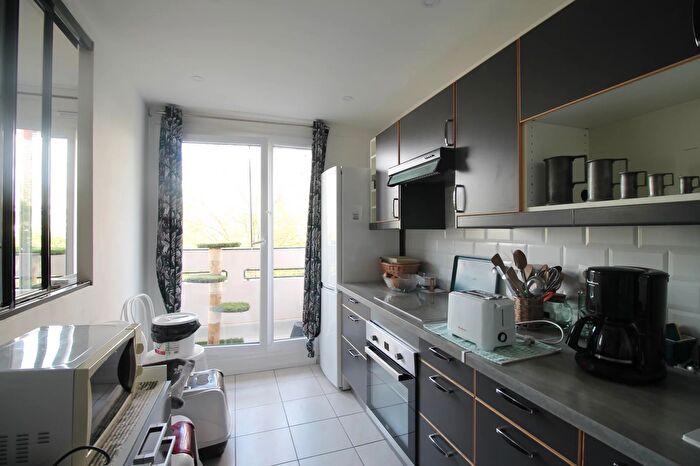 Appartement à vendre - Montataire, Bas de la ville - 4 pièces - 3 chambres