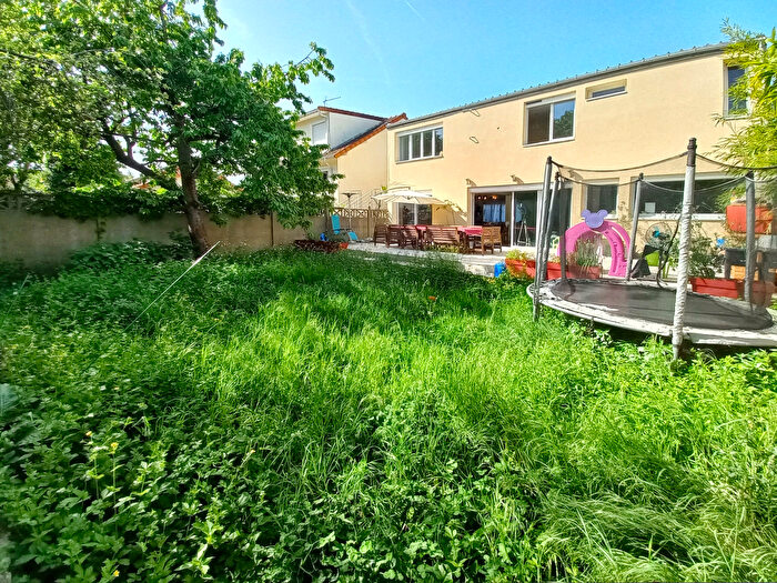 Maison à vendre - Créteil, Val de Brie - 7 pièces - 4 chambres