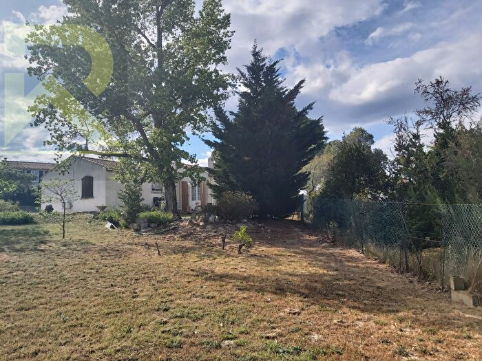 Maisons à vendre et appartements à louer - 1